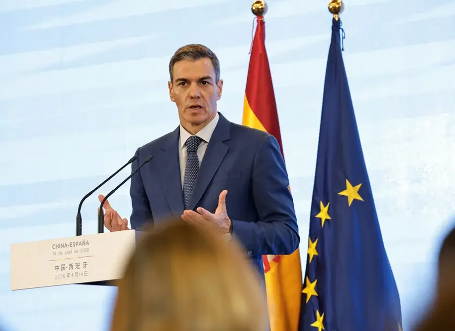 Spain launches migrant amnesty as immigration services threaten strike